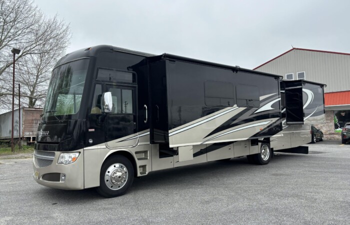 2014 Winnebago Adventurer 38Q - Classic RV Sales - Classic RV Sales